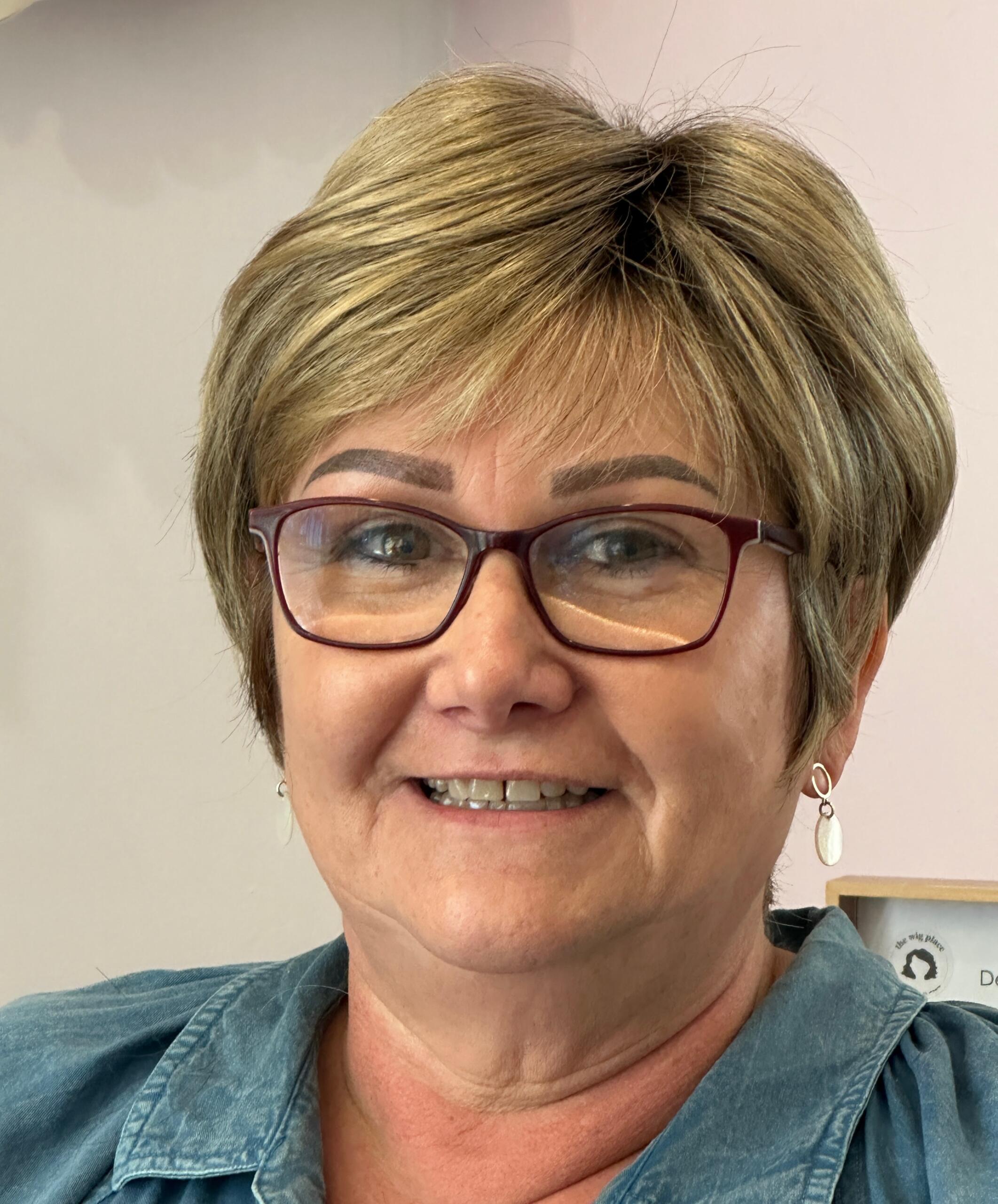 Debra "Debbie" McKANE (née McDowell) funeral Warrnambool - Guyetts Funerals